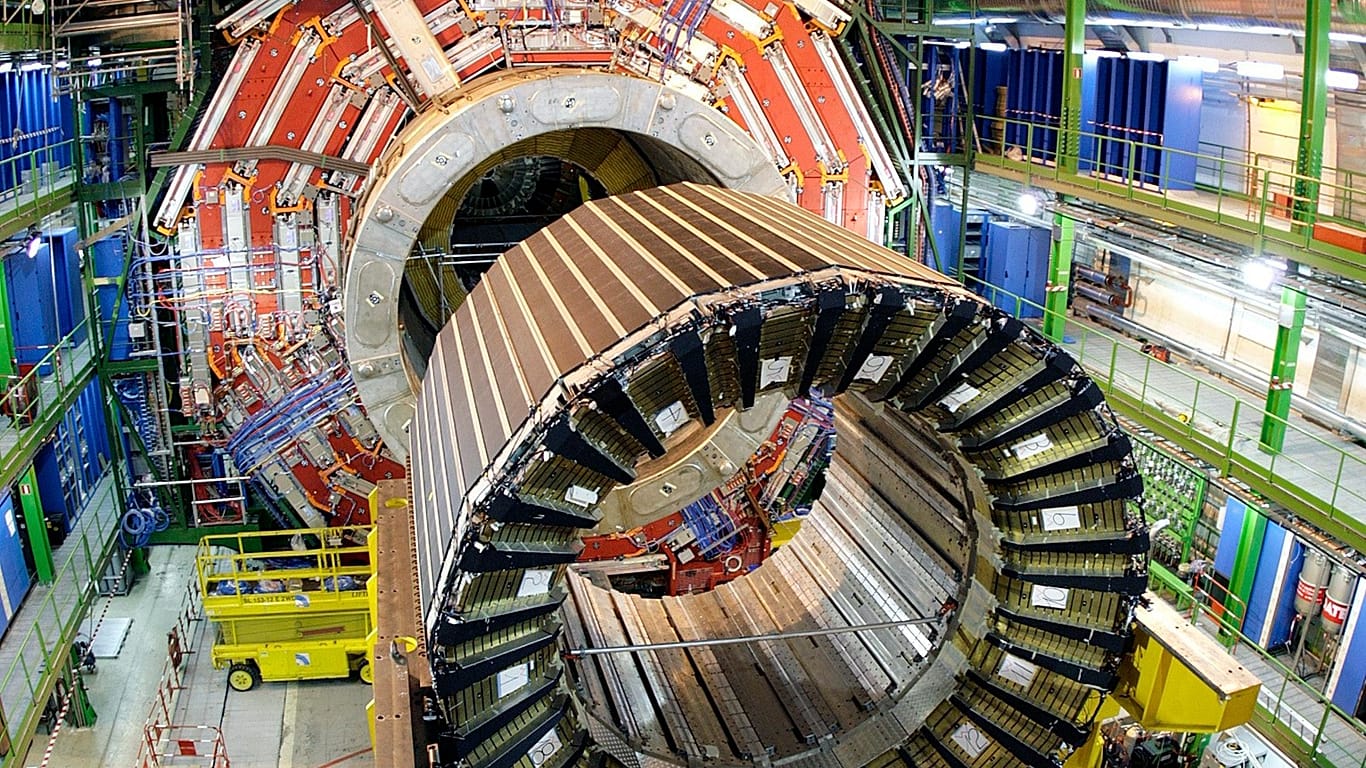 Europe’s energy crisis hits CERN and forces early shutdown of Large ...