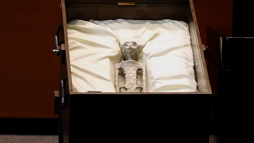 Mexico's controversial 1,000-year-old 'alien' bodies undergo lab tests ...