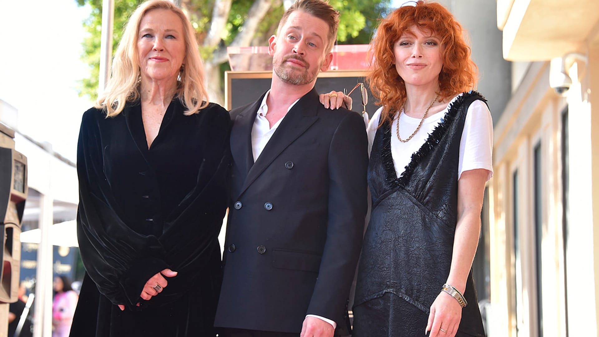 A 'Home Alone' reunion as Macaulay Culkin gets Hollywood Walk of Fame ...