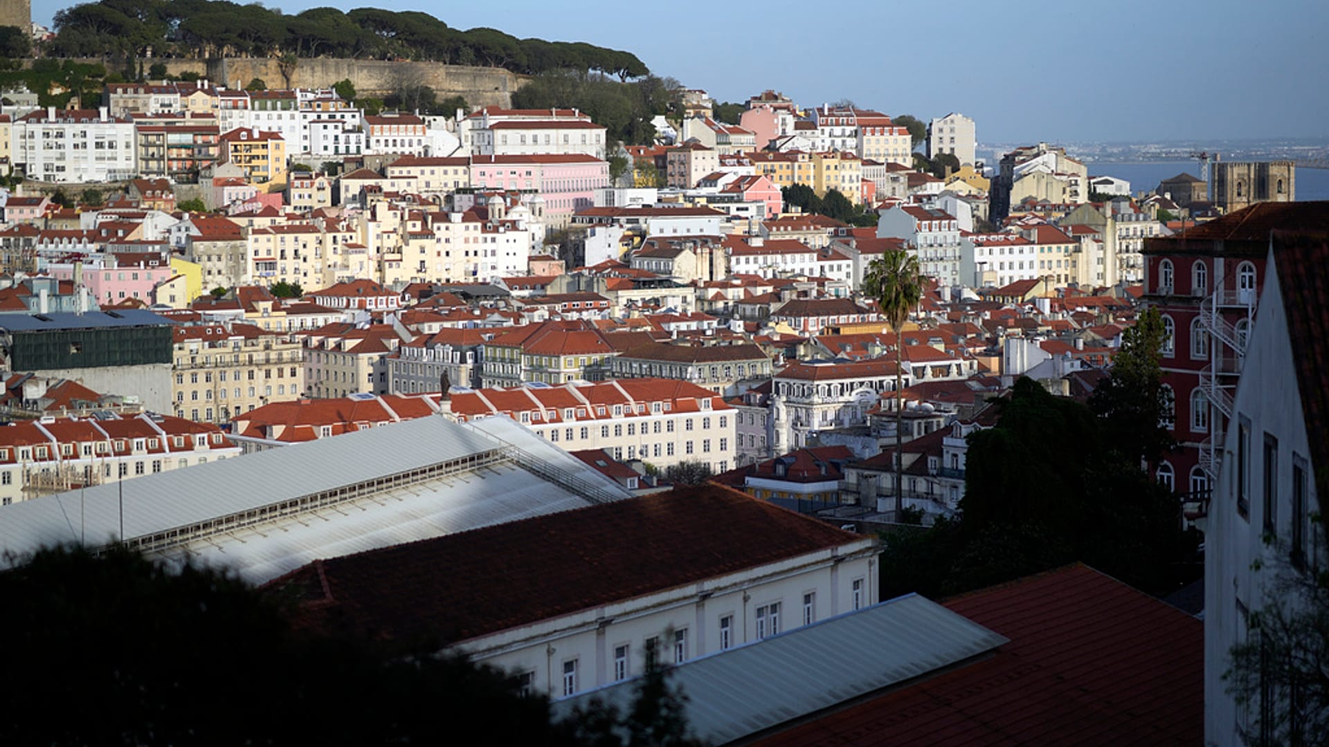 Homes in Portugal are among the most overvalued, according to European ...