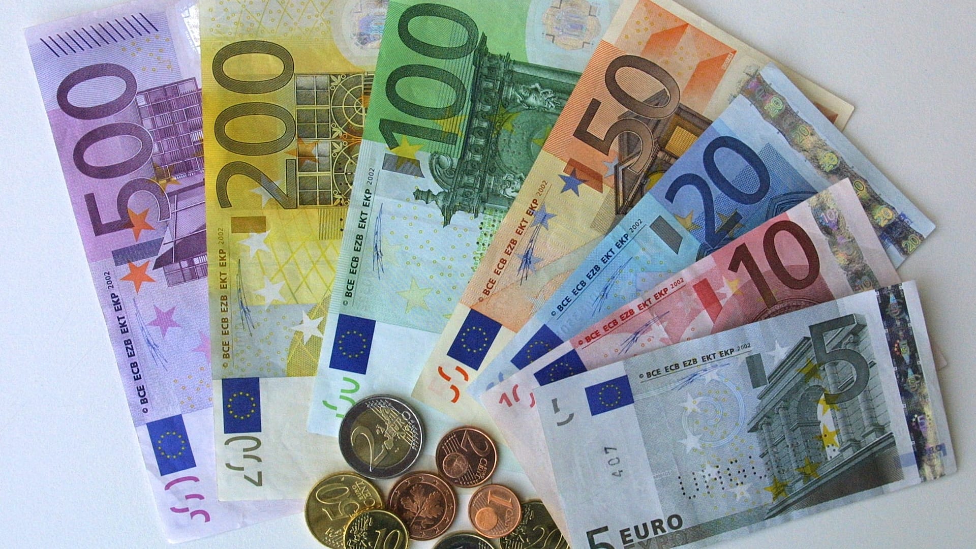 Wealth of nations: Gap between rich and poor in Europe widens | Euronews