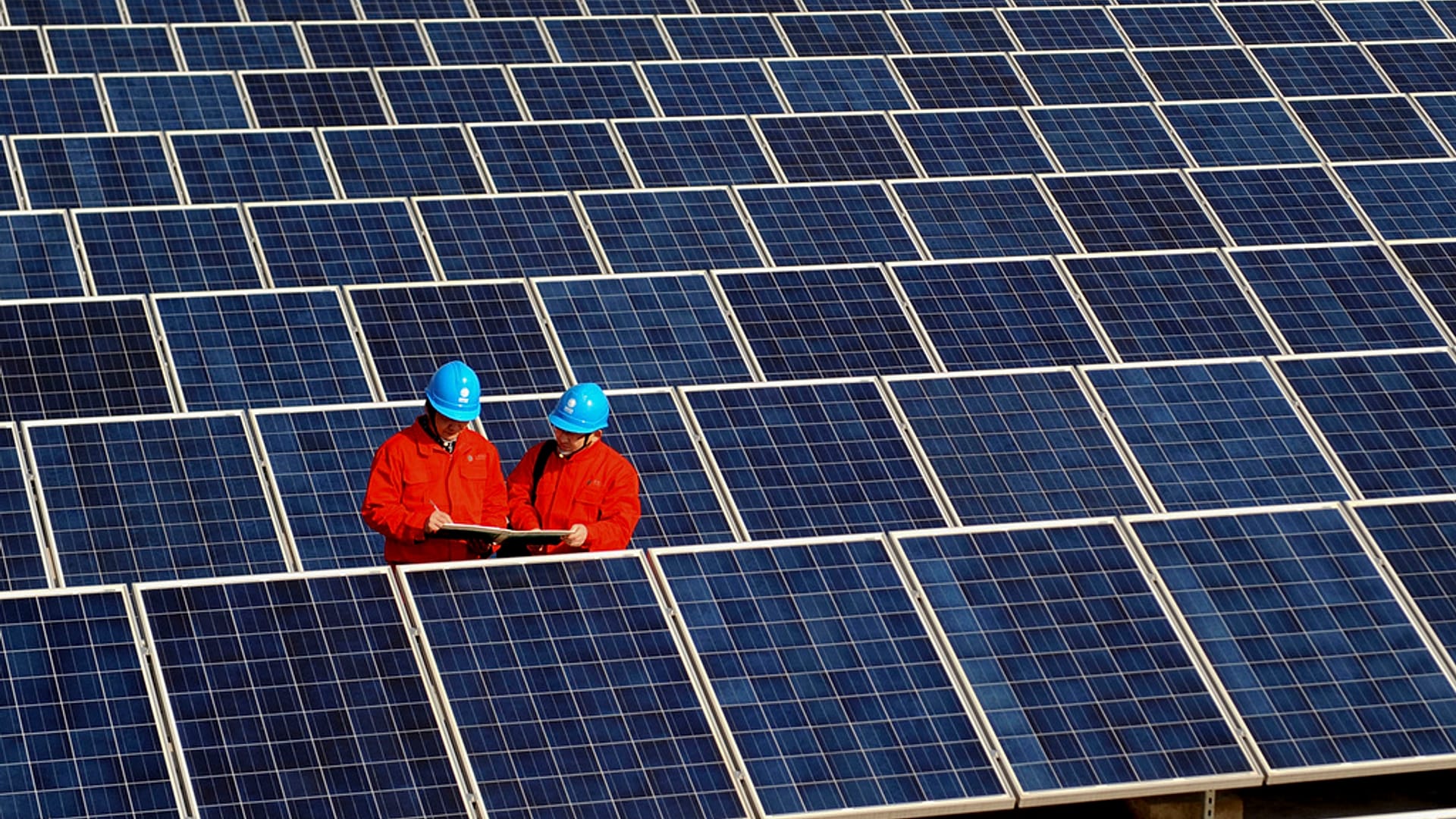 Rome's Fiumicino sets a new record for the biggest airport solar farm ...