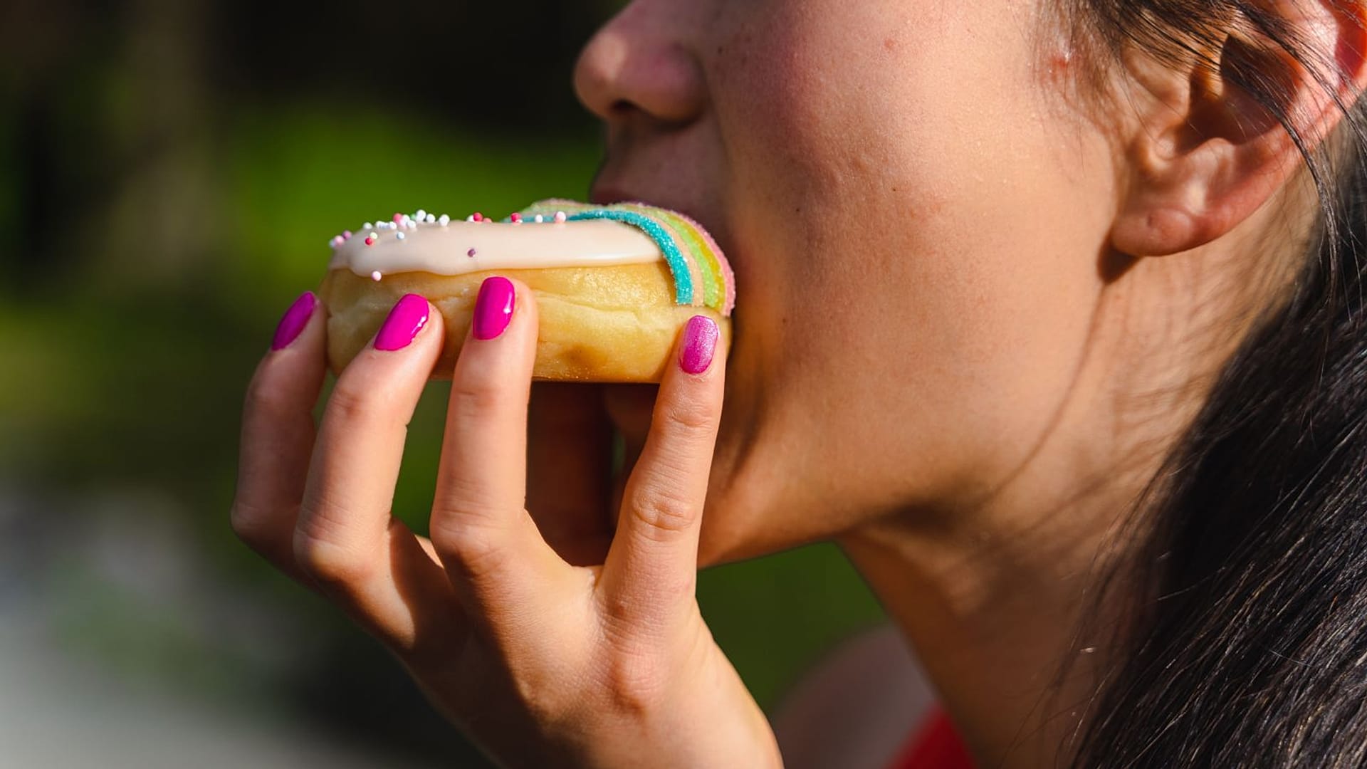 Body’s internal clock could play a role in teens’ late eating habits ...