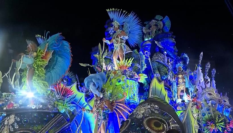 Video. Rio Carnival: Samba schools light up the Sambadrome | Euronews