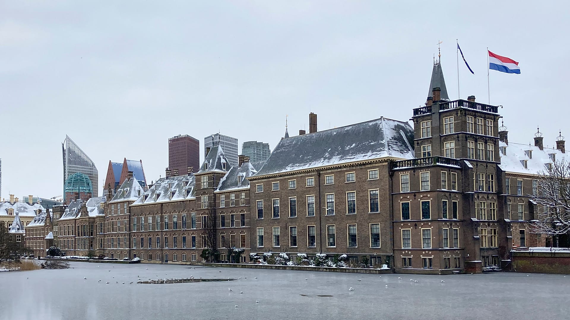 Dutch government recommends citizens get 72-hour emergency kits: 'civil ...