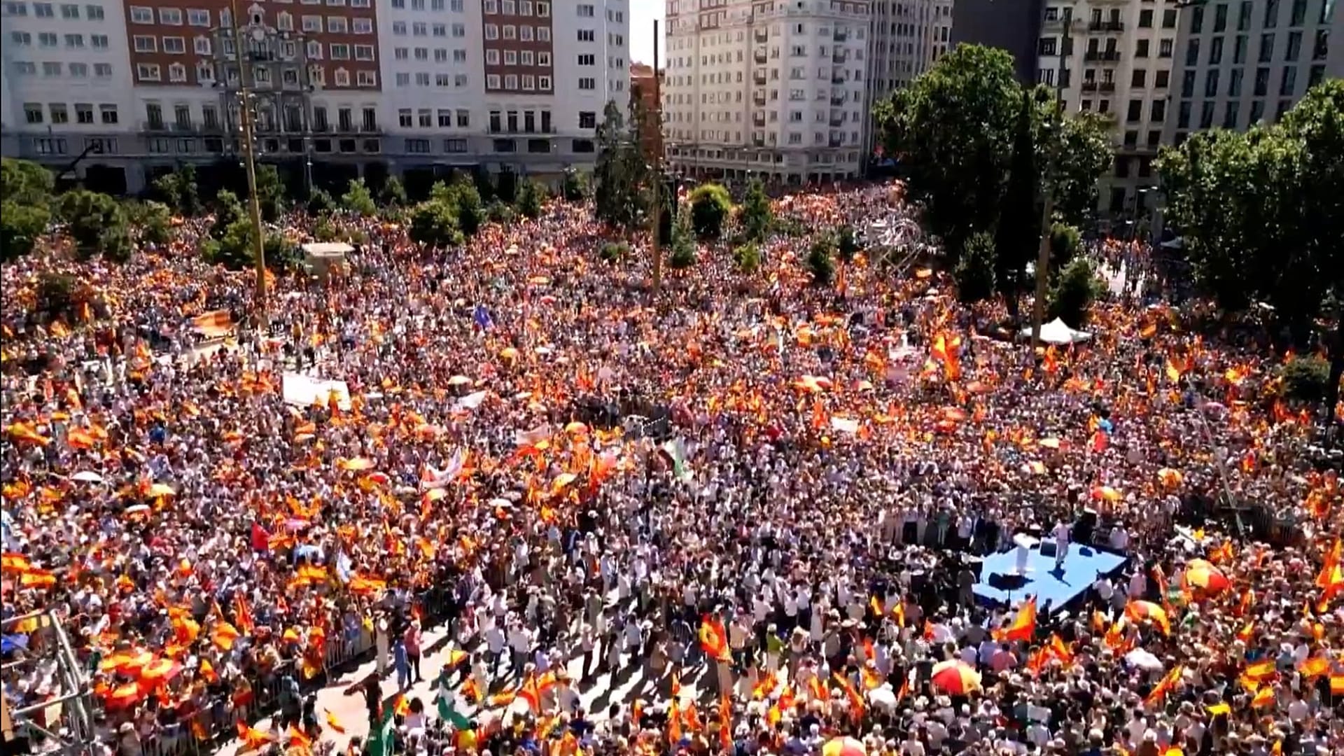 Mass opposition demonstration in Madrid: Feijóo demands fresh elections ...