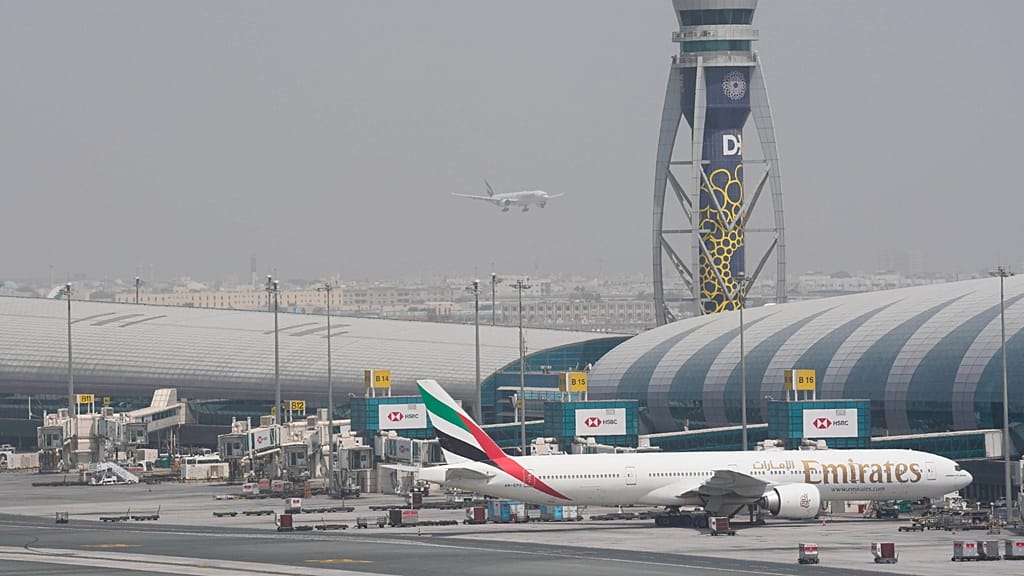 Are flights to Dubai and Qatar still cancelled? US strikes on Iran add ...