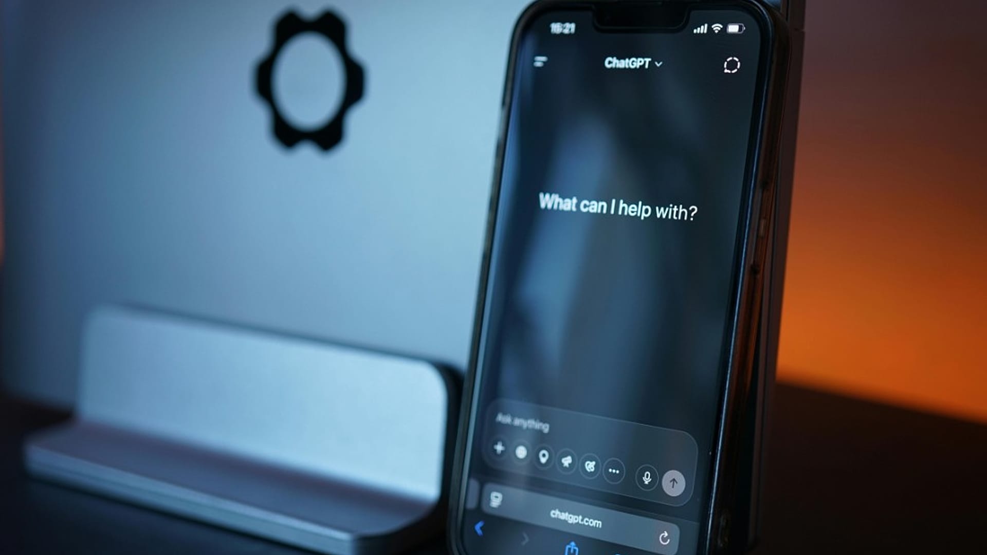 ¿Qué chatbot de inteligencia artificial protege mejor sus datos y cuál ...