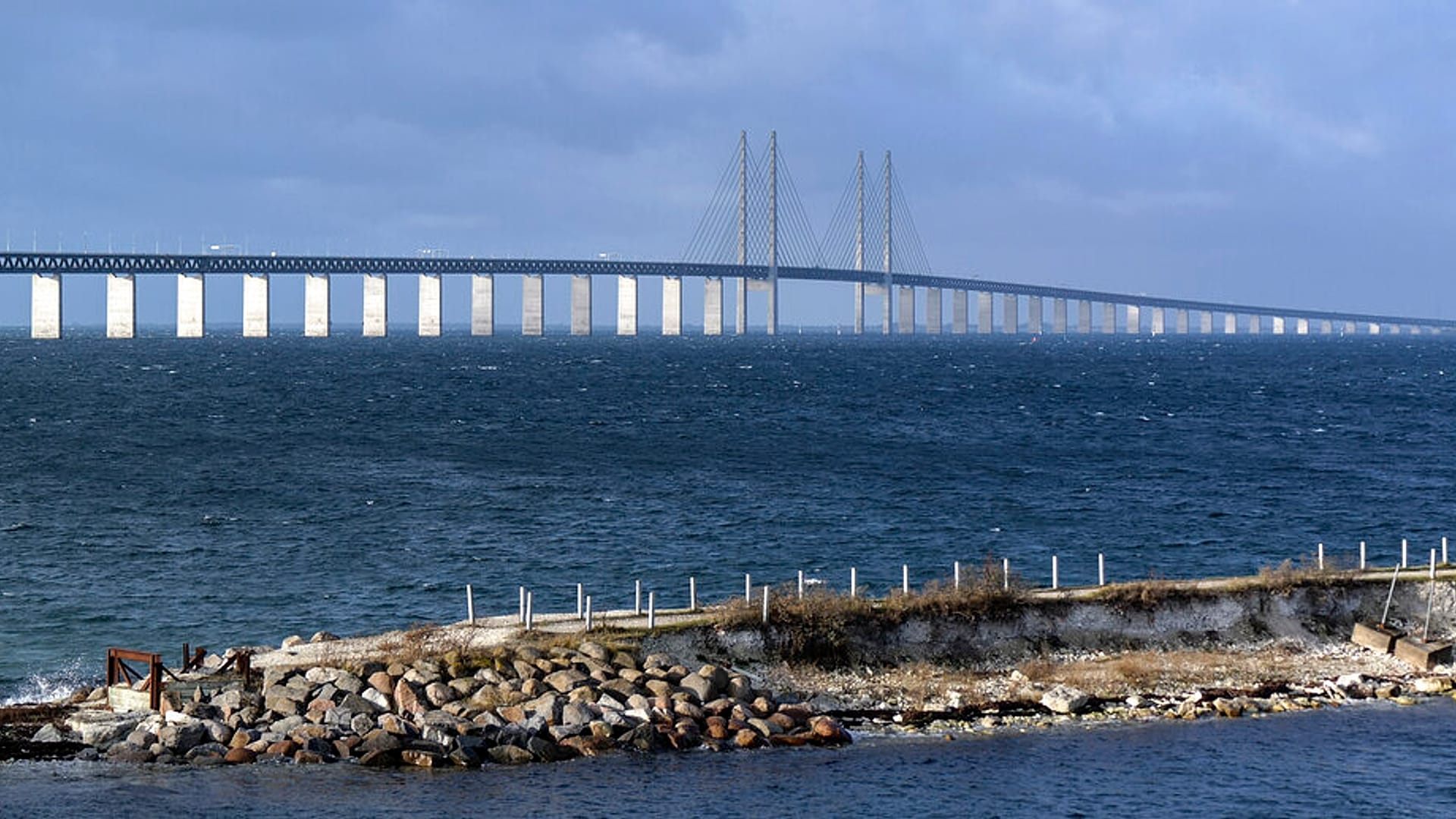 Royals attend ceremony celebrating 25th annivesary of Øresund Bridge ...