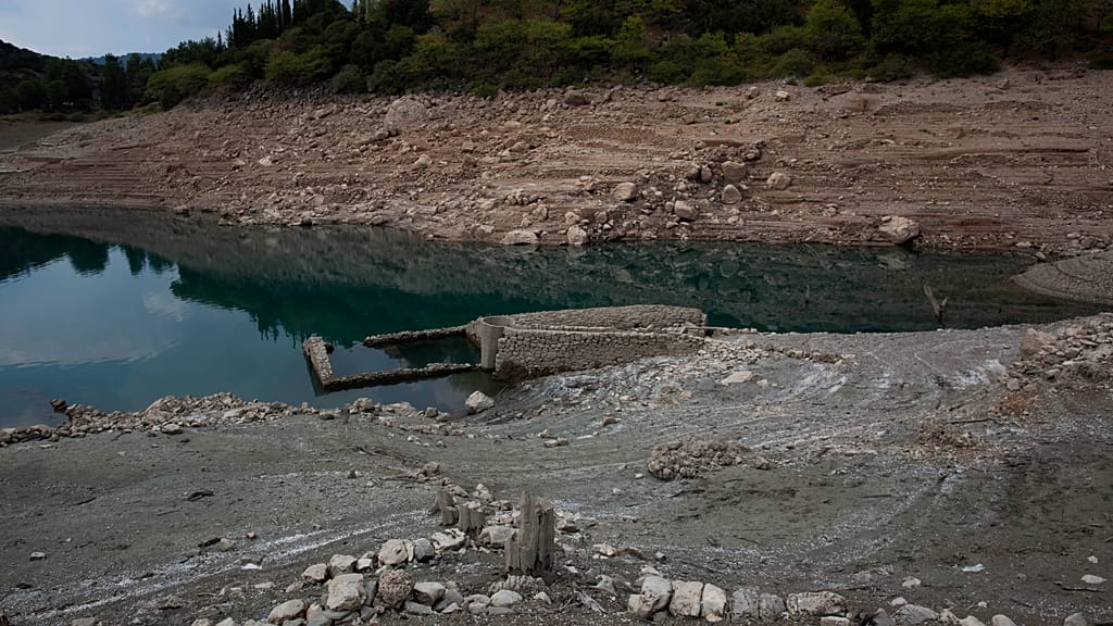 Greek PM unveils national plan to combat worsening water scarcity and ...