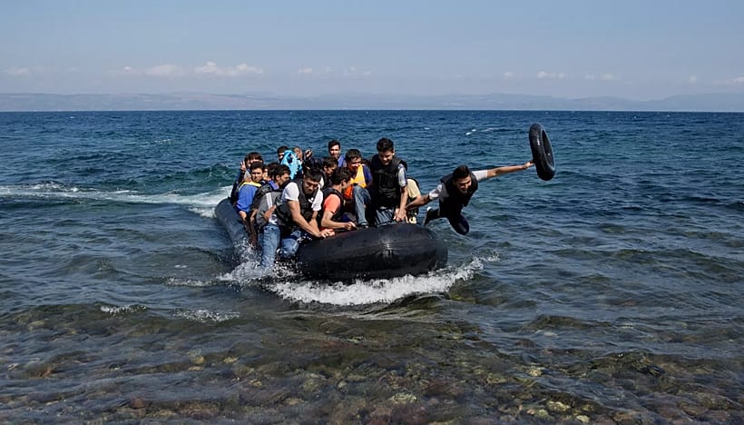 At least 14 migrants dead after dinghy sinks in the Aegean Sea off ...