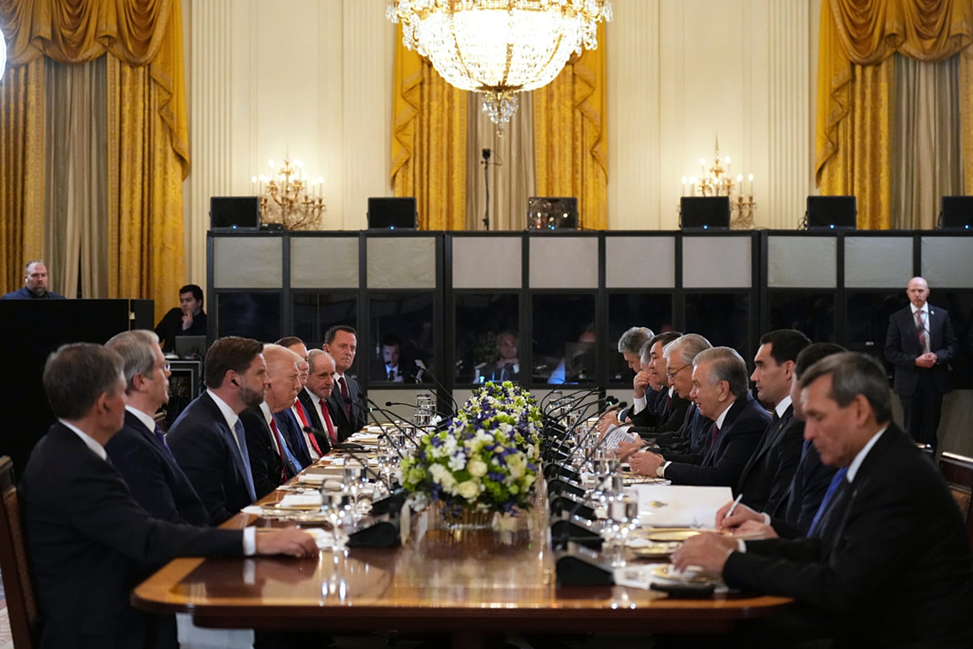 Trump hails Central Asian leaders after White House meeting to forge ...