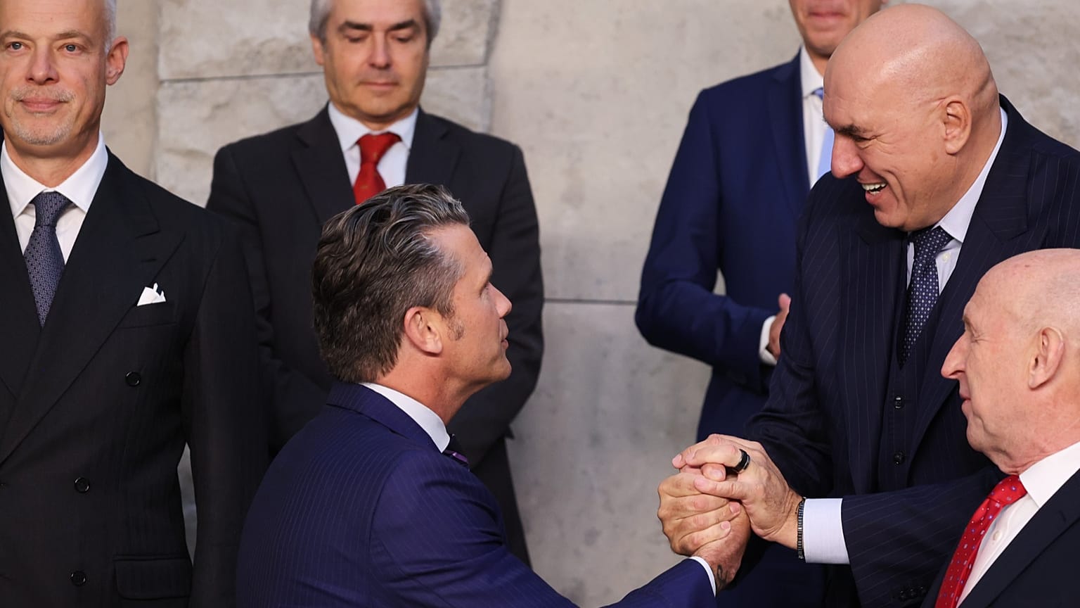 Crosetto a Washington per mediare l'impegno dell'Italia sulle armi all ...