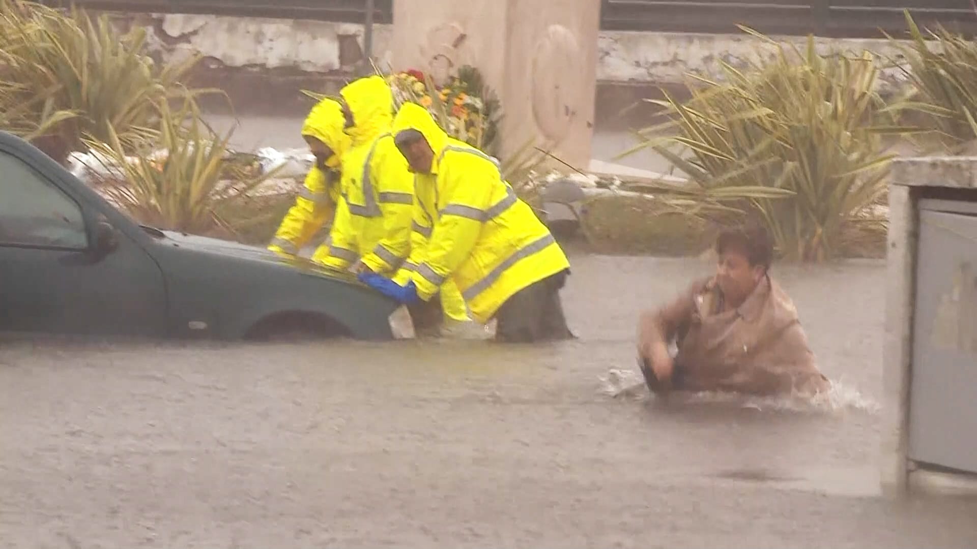 Vídeo. Tempestade Cláudia provoca cheias graves e cortes de energia no ...