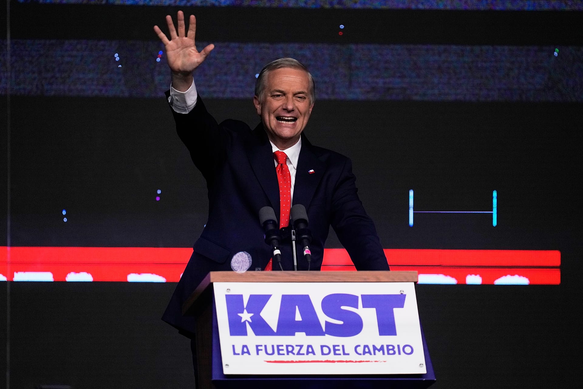 Jara and Kast head to second round in Chile's tight presidential race