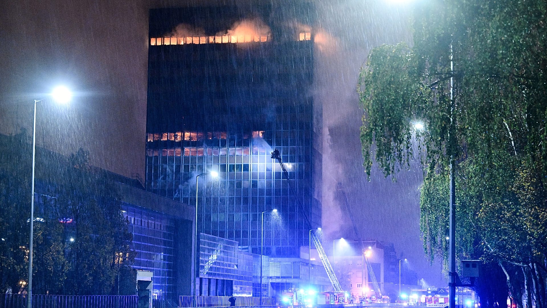 Video. Zagreb skyscraper fire causes major damage | Euronews