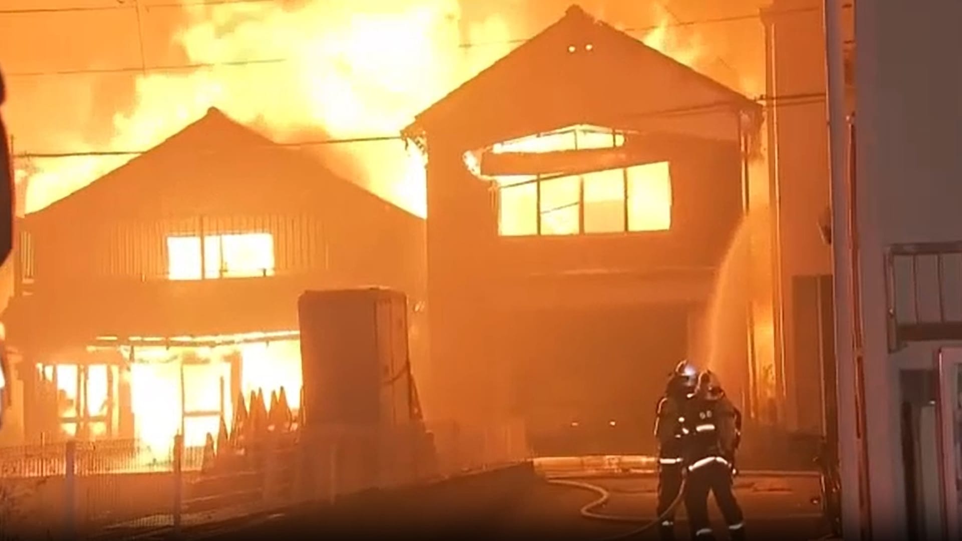 Video. Fire in Japan burns 170 homes and forces mass evacuations | Euronews