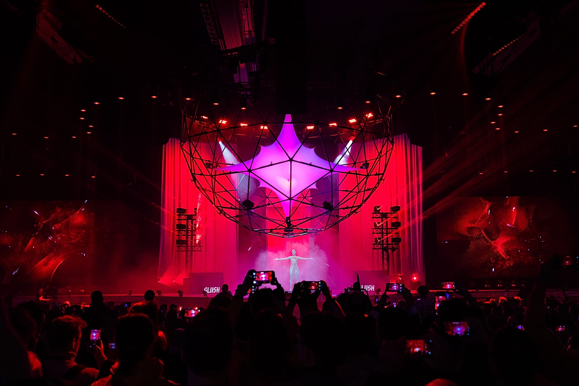 Still doubting Europe? Go to hell(sinki) - Slush '25 has opened its ...