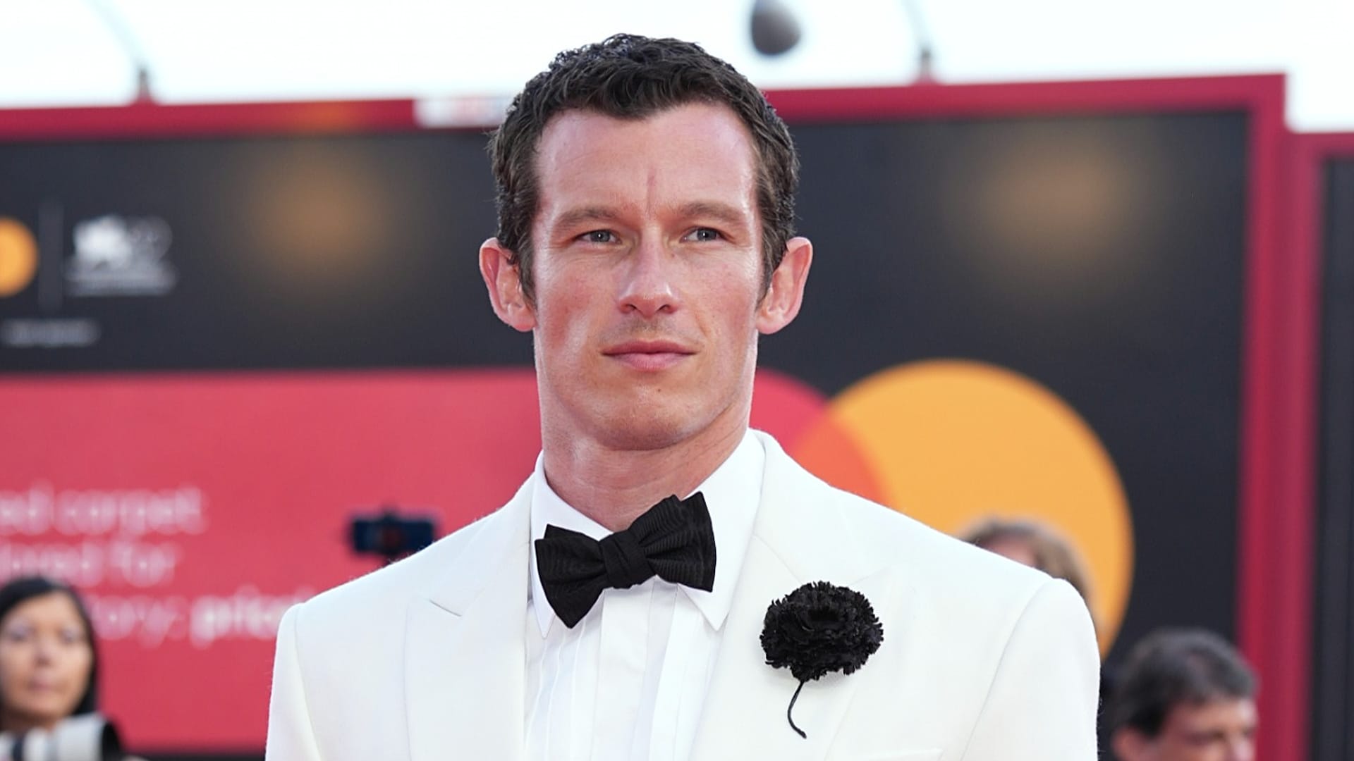 007 casting race heats up as Callum Turner is new favourite for next James Bond | Euronews
