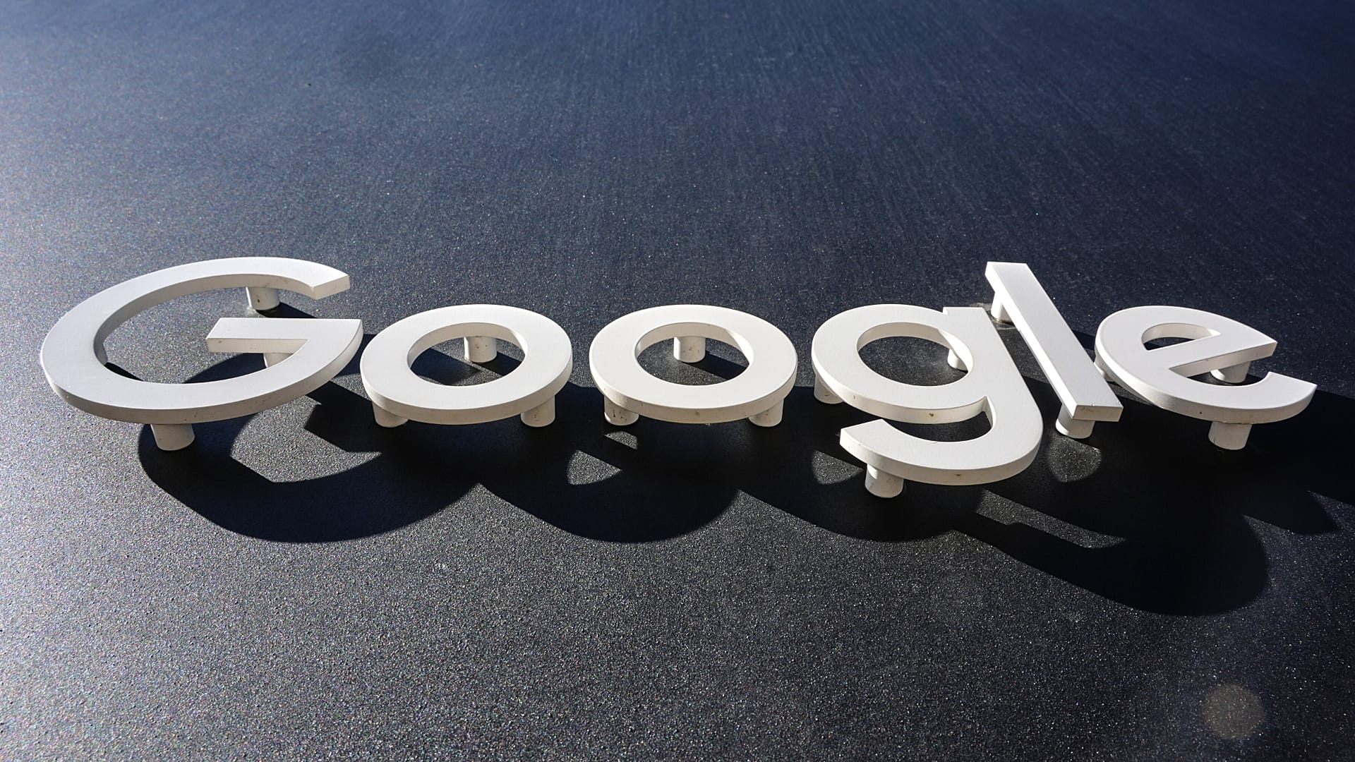 Google bringt 2026 KI-Brille auf den Markt: das ist bekannt | Euronews