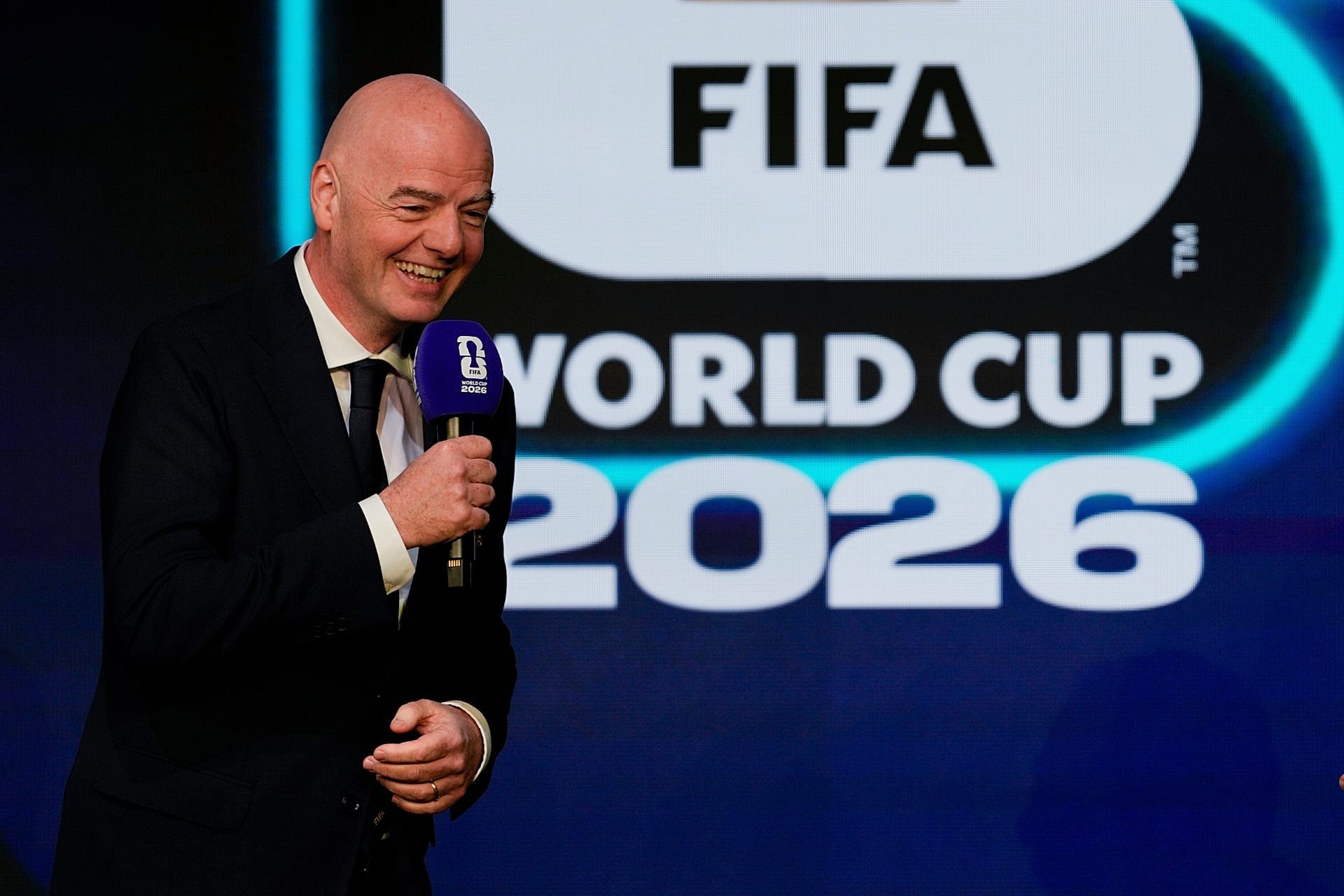 FIFA oskarżona o "monumentalną zdradę" w związku z "wygórowanymi ...