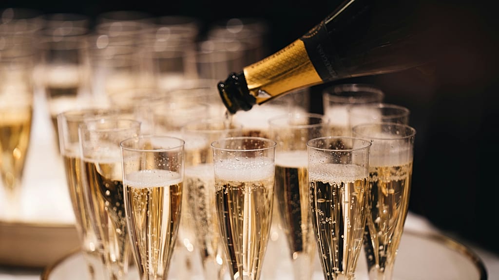 Is any amount of alcohol safe? European countries can't agree on limit ...