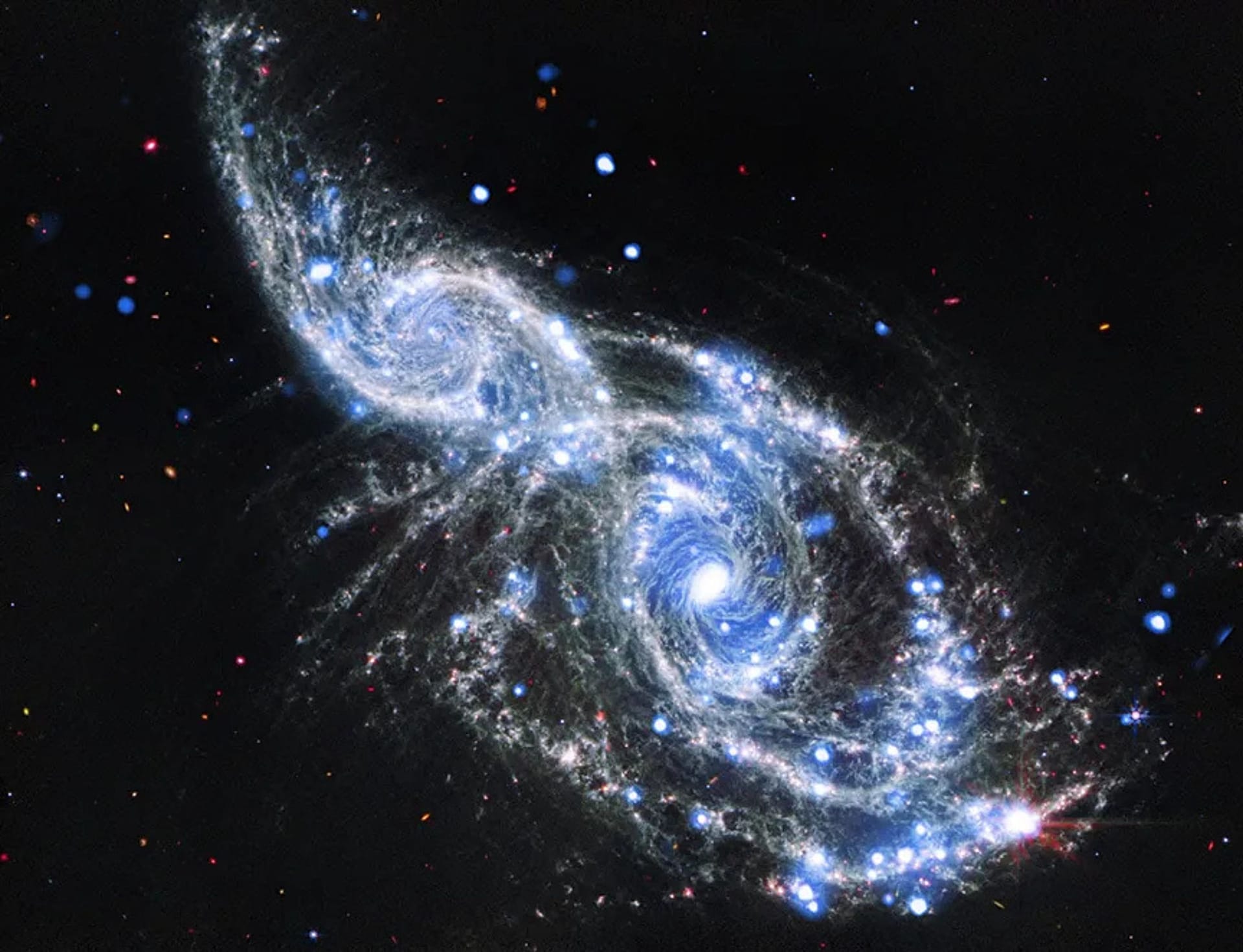 Breathtaking James Webb Telescope Image Reveals What Happens When Two