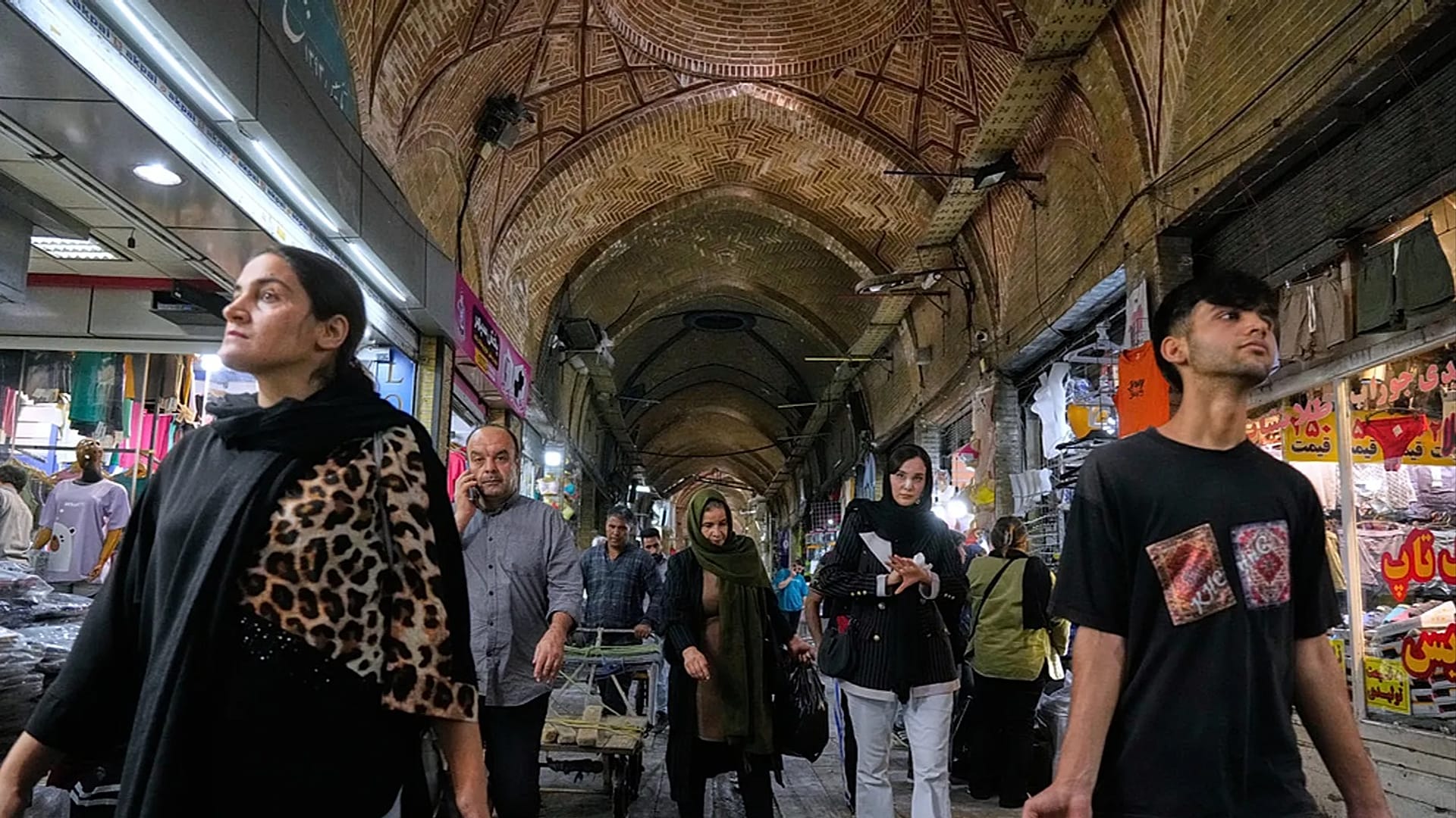 Video. Iran’s currency collapse sparks second day of protests | Euronews