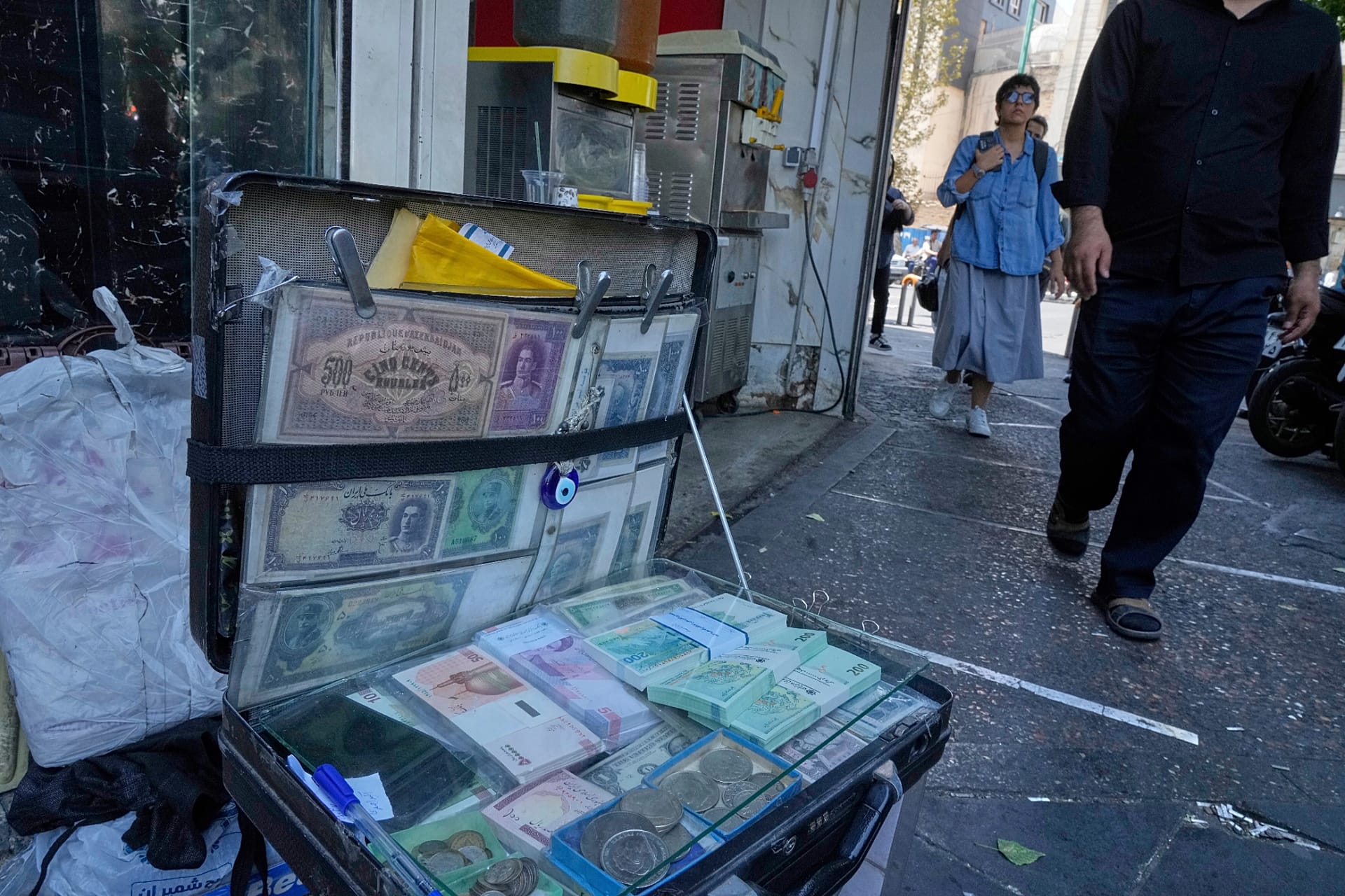 Tehran's method of governance has reached a dead end, former top ...