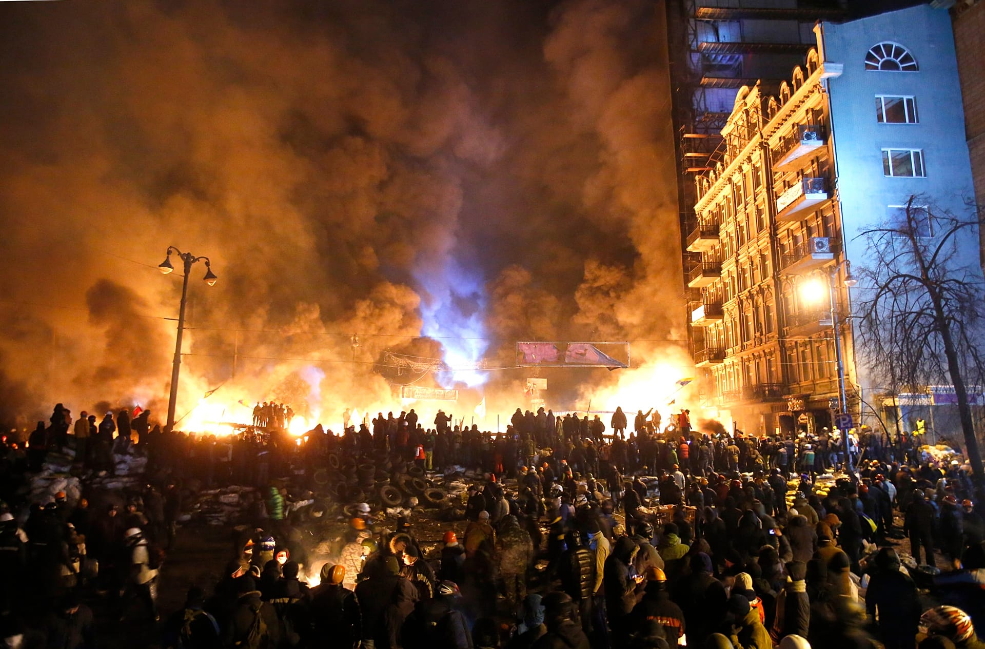 Can a leaderless revolution really succeed? Some examples from other ...