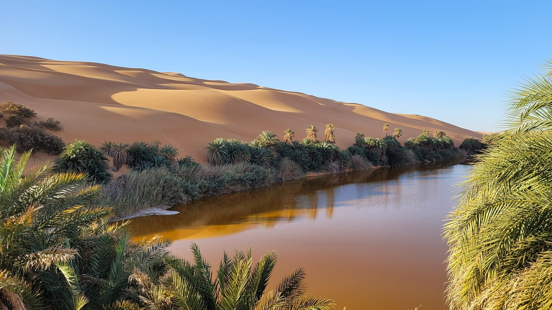 Eskorty policyjne i niewiele hoteli: jak obecnie wygląda podróż po ...