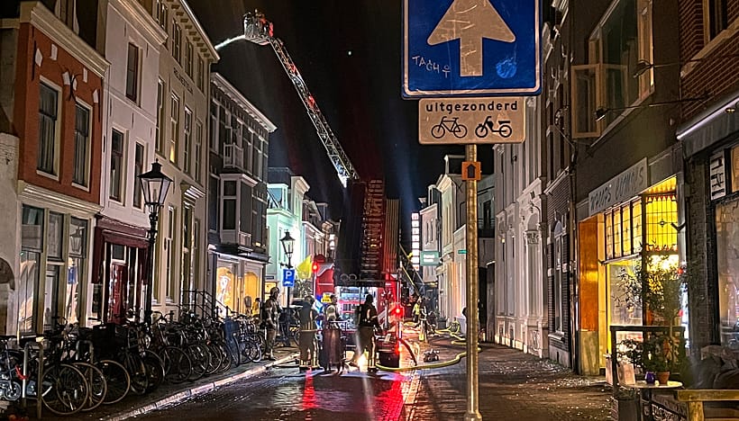 Video. Explosion and fire in Utrecht cause building collapses and ...