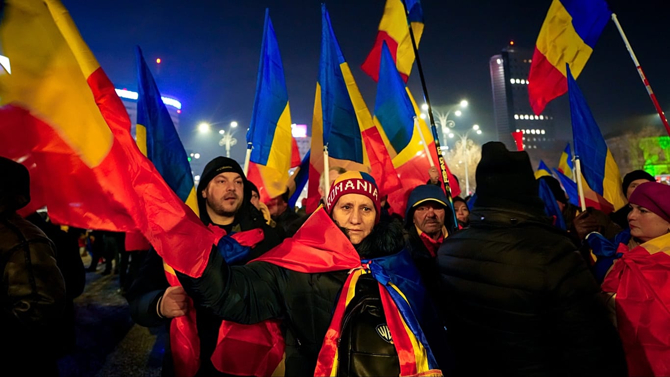 Video. Are Romanians really protesting against an 'anti–free speech ...