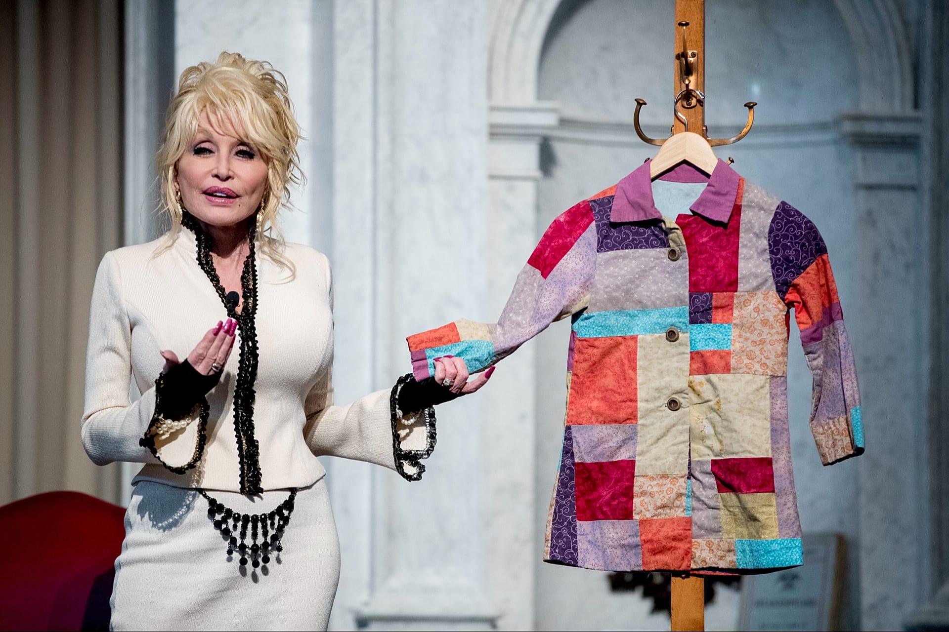 Happy Birthday Dolly Parton! Tennessee honours country music legend's ...