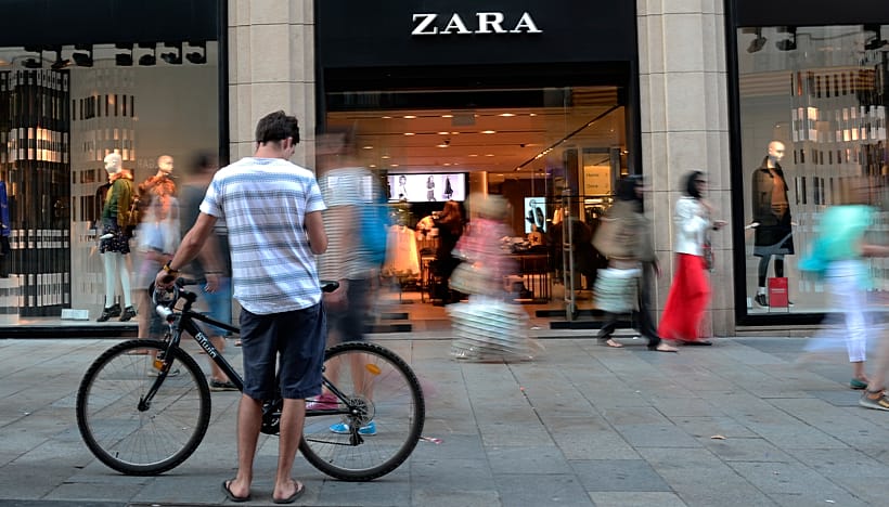 Zara fecha a primeira loja aberta por Amancio Ortega em La Coruña ...