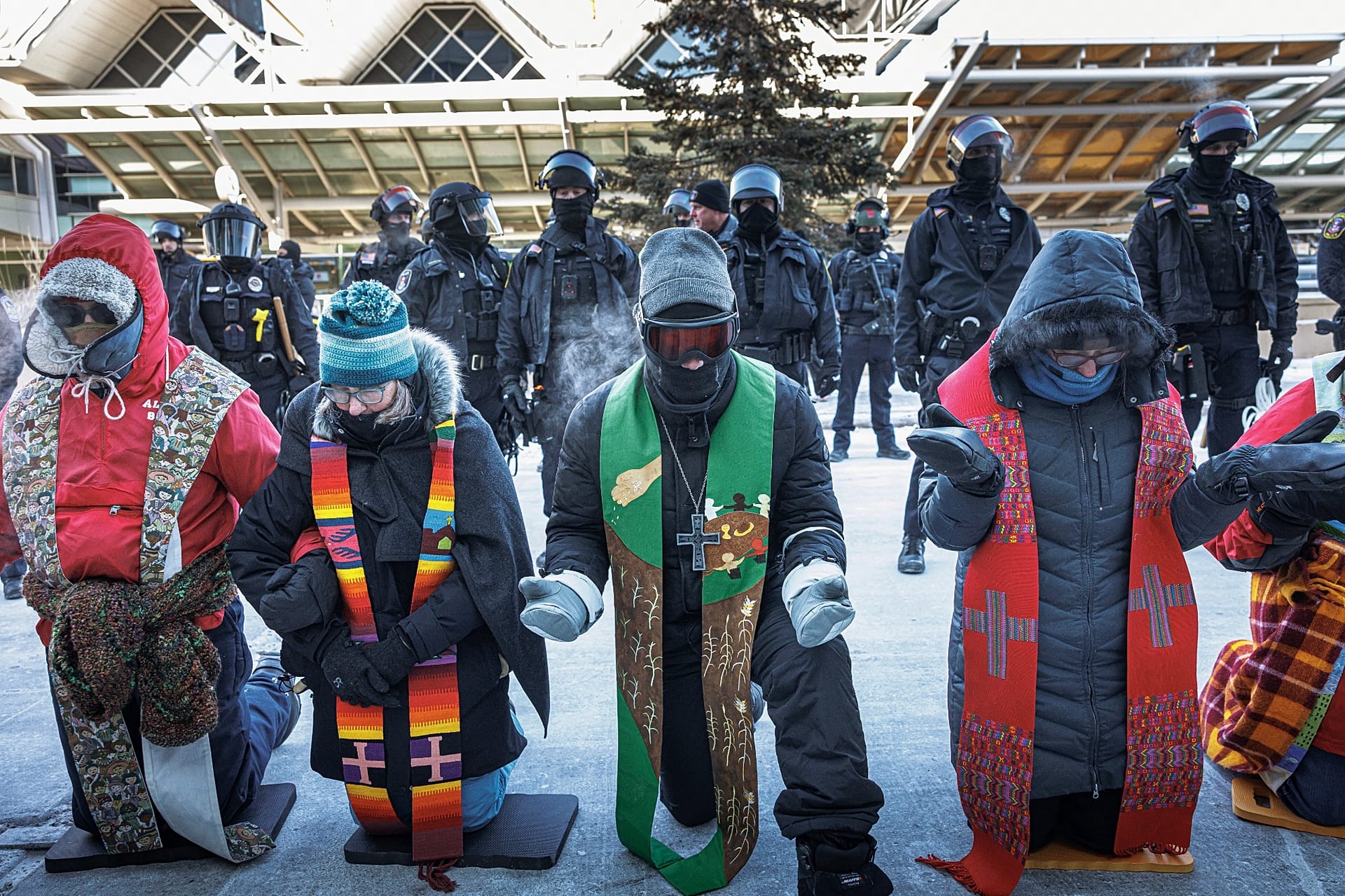 Tysiące zgromadzeń i setki zamkniętych firm w proteście przeciwko ...