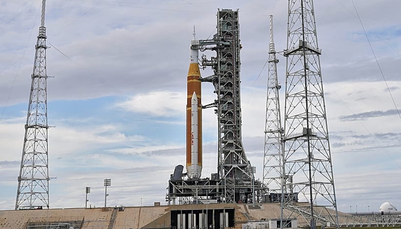 NASA delays first Artemis moonshot with astronauts due to extreme cold ...