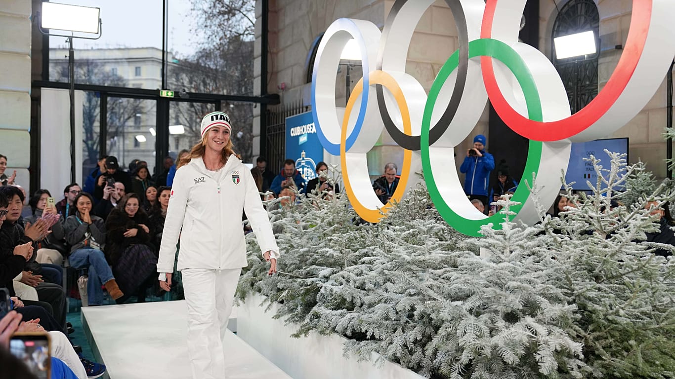 Video. Olympians turn runway models as IOC unveils teams' uniforms ...