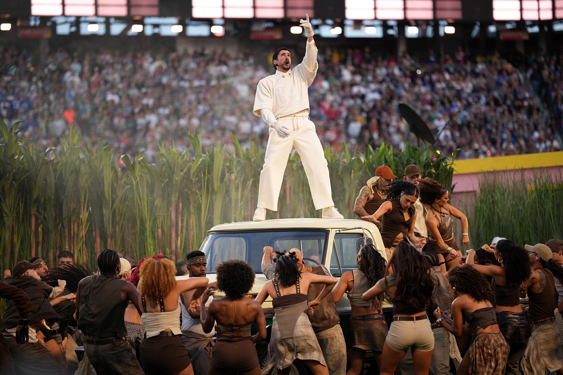 Donald Trump critica espetáculo de Bad Bunny no Super Bowl: "Uma ...