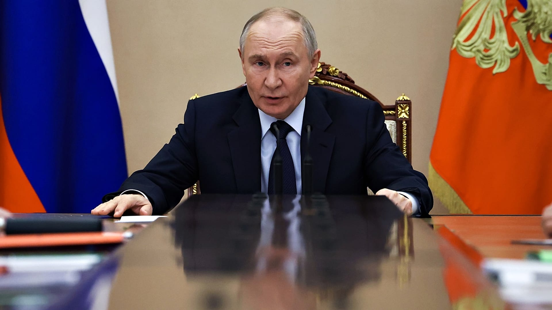 Why the EU wants to end the price cap on Russian oil and move to the ...