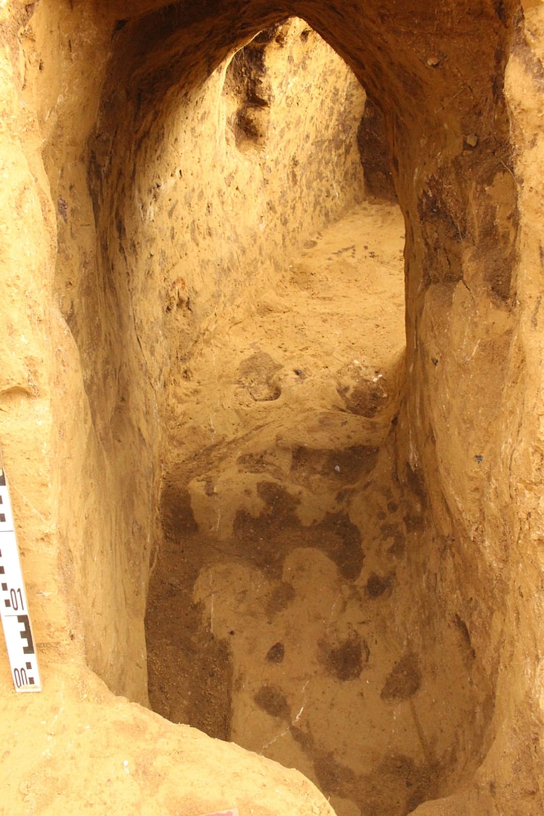 Time tunnel: Mysterious Middle Age passage system found in Stone Age ...