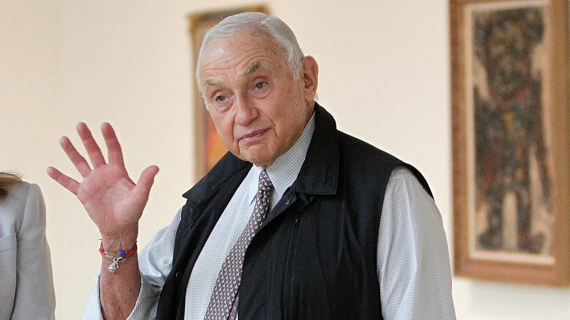 Caso Epstein: l'ex patron di Victoria's Secret Les Wexner sentito dal ...