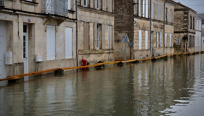 Video. Record rainfall batters western France, flooding triggers red ...