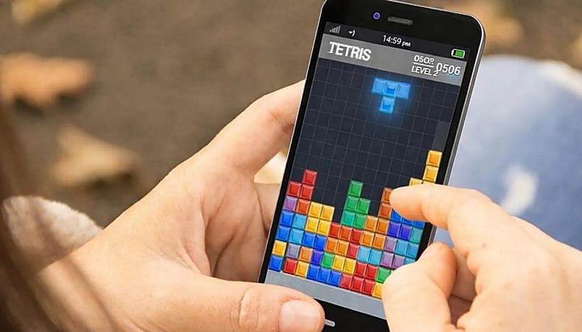 Playing Tetris reduces intrusive trauma memories, research finds | Euronews