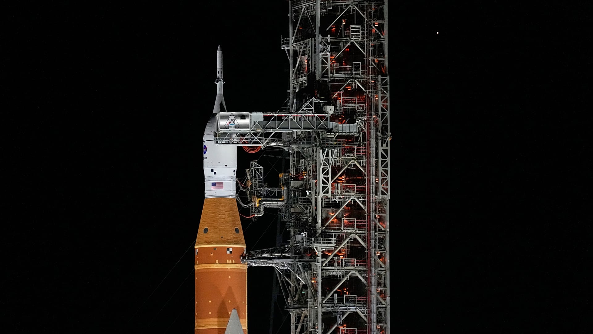 Mission Artemis II : test réussi pour le lancement de la fusée SLS de ...