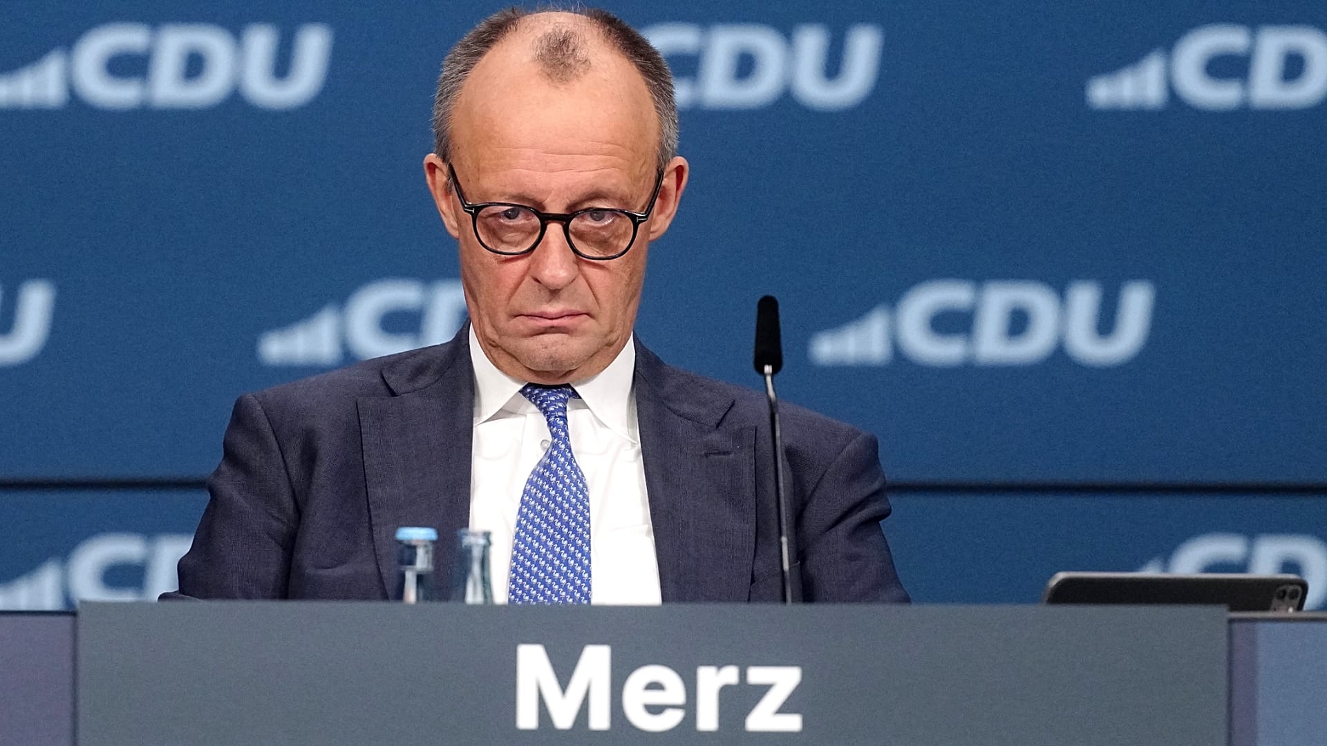 Ein Jahr nach der Bundestagswahl: Zweidrittel der Deutschen sind mit ...