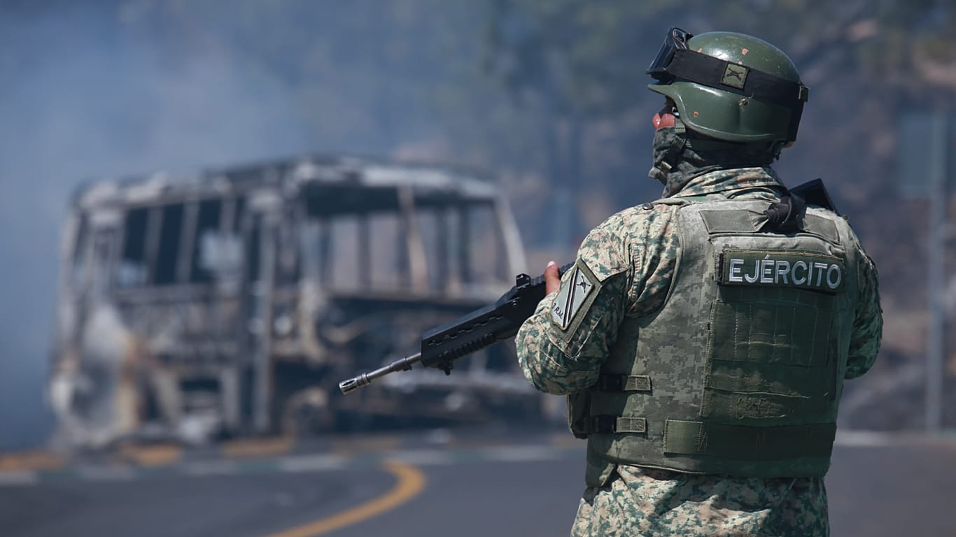 Video. Death of cartel boss El Mencho triggers violence across Mexico ...