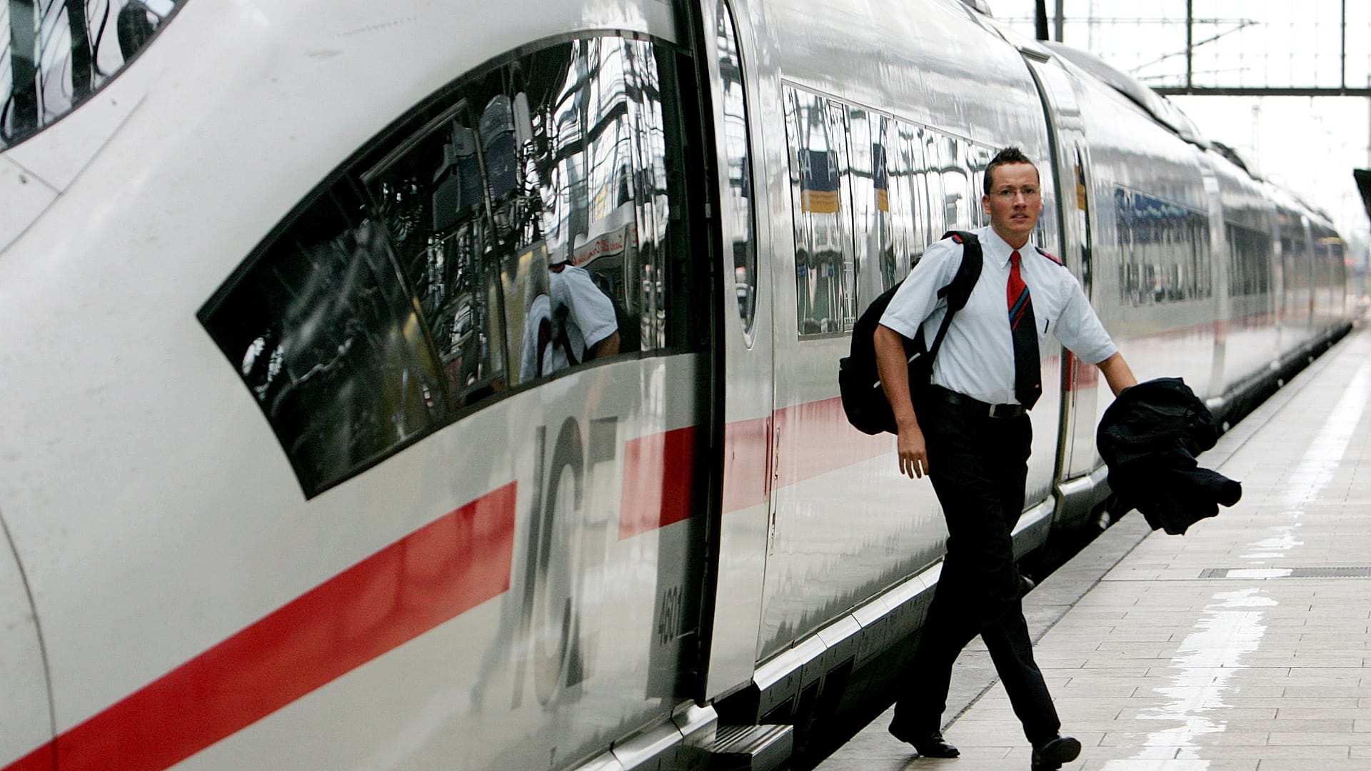 Europe's train drivers: How do their salaries stack up? | Euronews