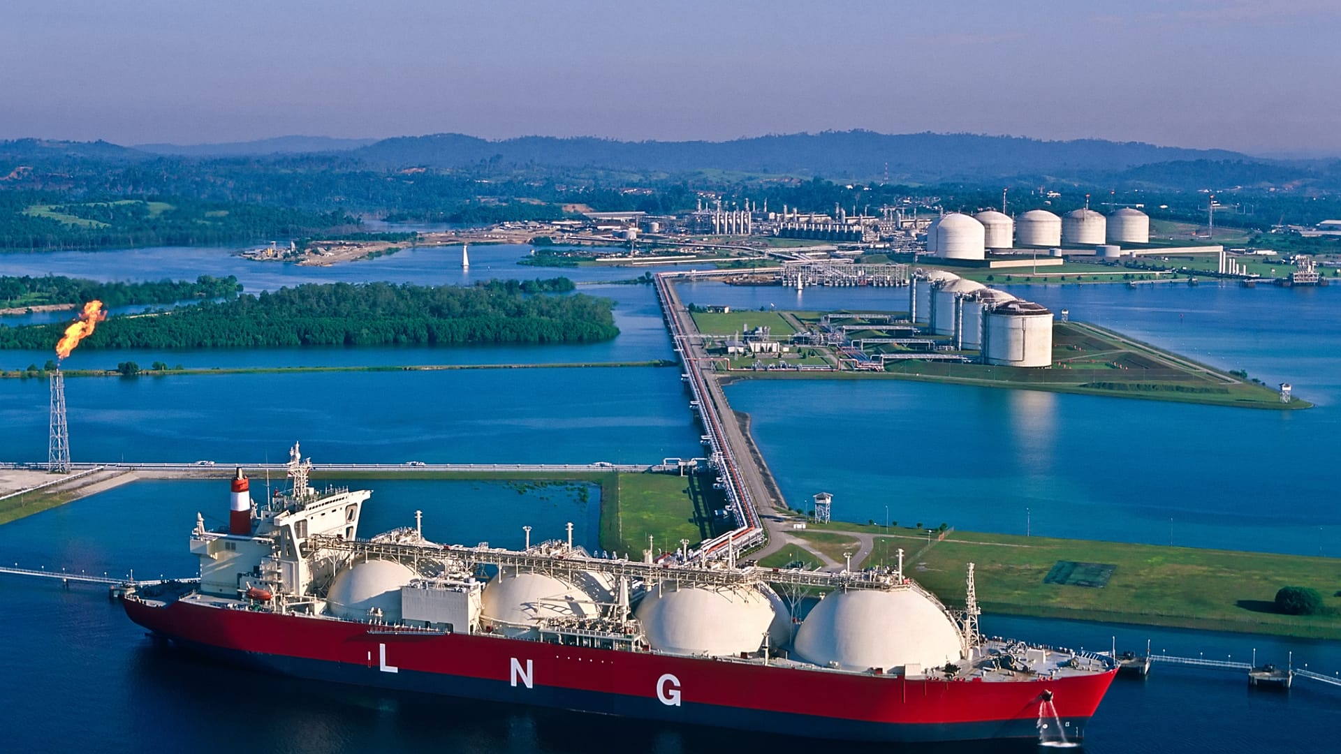 Which EU countries are most exposed to the LNG supply disruption ...
