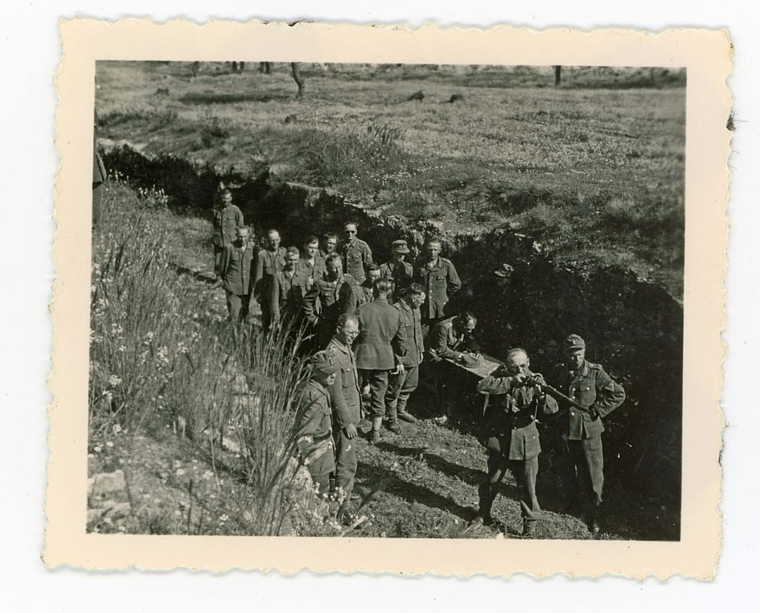 Greece unveils WWII photo archive documenting Nazi executions of ...